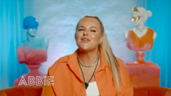 I Kissed a Girl cast: Meet the women looking for love this summer - BBC