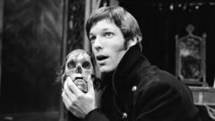Richard Chamberlain obituary - BBC News
