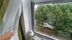 Croydon flat block to be emptied for major repair works - BBC News