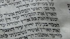 Female Torah scribe observes and battles tradition - BBC News