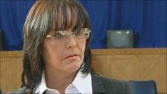 Colin Hendry's disgust over wife's former surgeon - BBC News