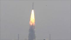 India launches largest rocket and unmanned capsule - BBC News