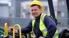 Raploch estate in Stirling gets £1m Big Lottery funding - BBC News