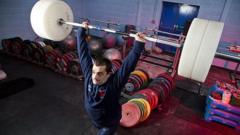 London 2012: Holyhead hopes for Albanian weightlifters - BBC News
