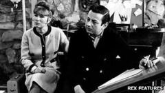 Singer-composer Dory Previn dies - BBC News