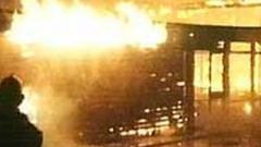 Inquiry call into La Mon bombing - BBC News