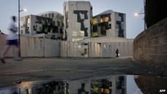 Scotland Bill becomes Scotland Act (2012) after Royal Assent - BBC News