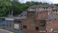 Two stabbed in brawl outside Carriages pub in Lenzie - BBC News