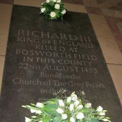 Richard III dig: Mysteries remain over notorious king - BBC News