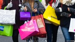 Shopping: The new tactics to get you spending - BBC News