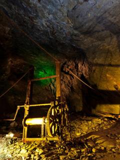 In Pictures: Llechwedd Slate Caverns tour revamp - BBC News