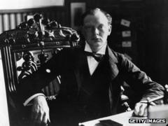 Viewpoint: Do famous role models help or hinder? - BBC News