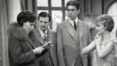 Richard Thorp, long-serving Emmerdale cast member, dies - BBC News