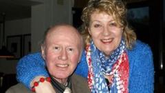 The Grumbleweeds star Graham Walker dies at 68 - BBC News