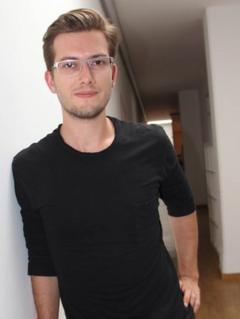 SoundCloud boss puts in the air miles - BBC News