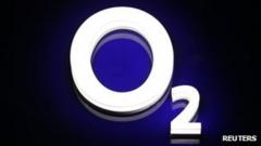 O2 4G mobile network launch date announced for the UK - BBC News