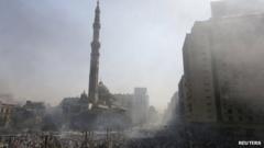Egypt crisis: Deaths as Cairo violence resumes - BBC News