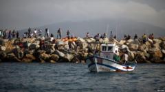 Gibraltar protest: In pictures - BBC News
