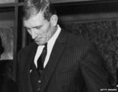 The Great Train Robbers: Who were they? - BBC News