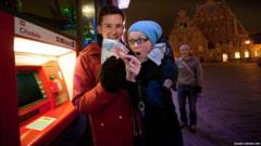 Week in pictures: 28 December 2013 - 3 January 2014 - BBC News