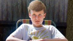 Lee Boxell case: £20,000 reward over 1988 missing case - BBC News