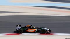 Day in pictures: 27 February 2014 - BBC News