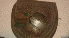 WW1 Hertfordshire soldier's 'poignant time capsule' opened - BBC News