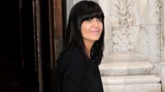 Stars gather for Cameron's celebration of the arts - BBC News