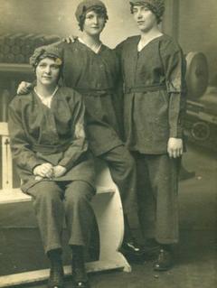 World War One: HM Factory Gretna's vital munitions role - BBC News