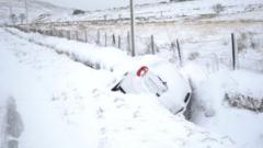 In pictures: Snowfall across Northern Ireland - BBC News