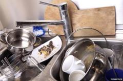 Who, What, Why: What is 'kitchen-sinking'? - BBC News