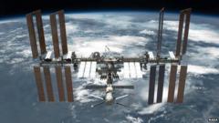 Russian spacecraft Progress M-27M 'out of control' - BBC News