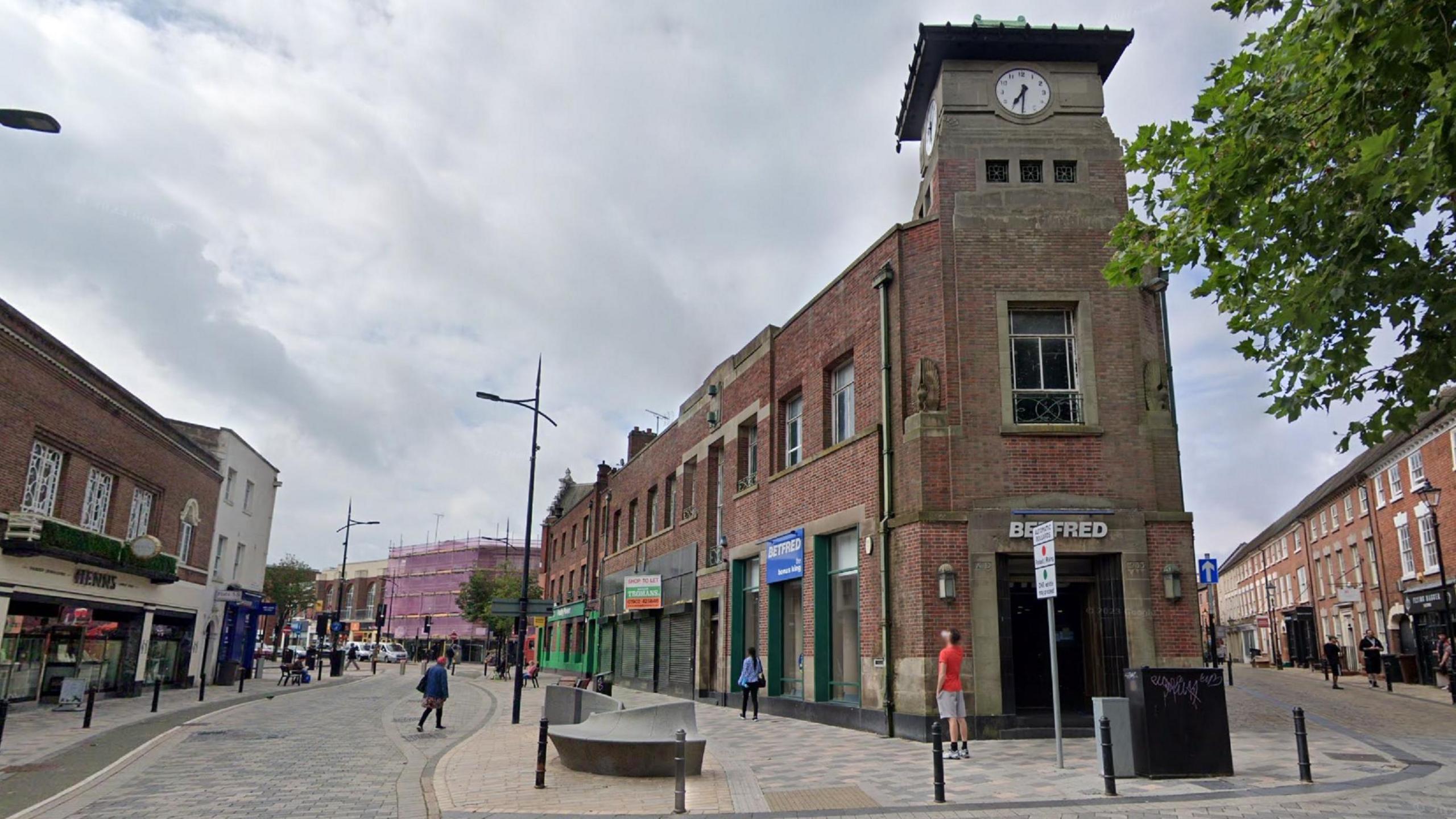 Wolverhampton eyesore site to become student accommodation - BBC News
