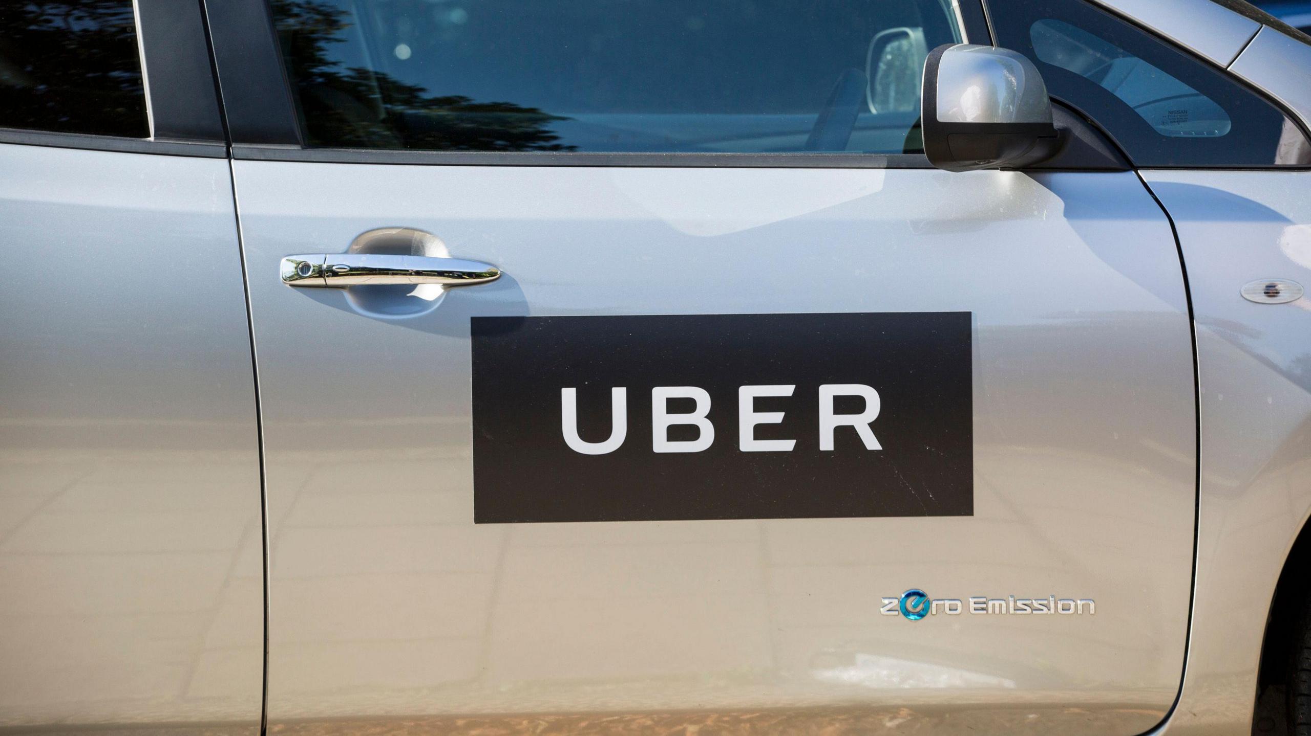 Uber is 'not banned' in Southend, says council - BBC News