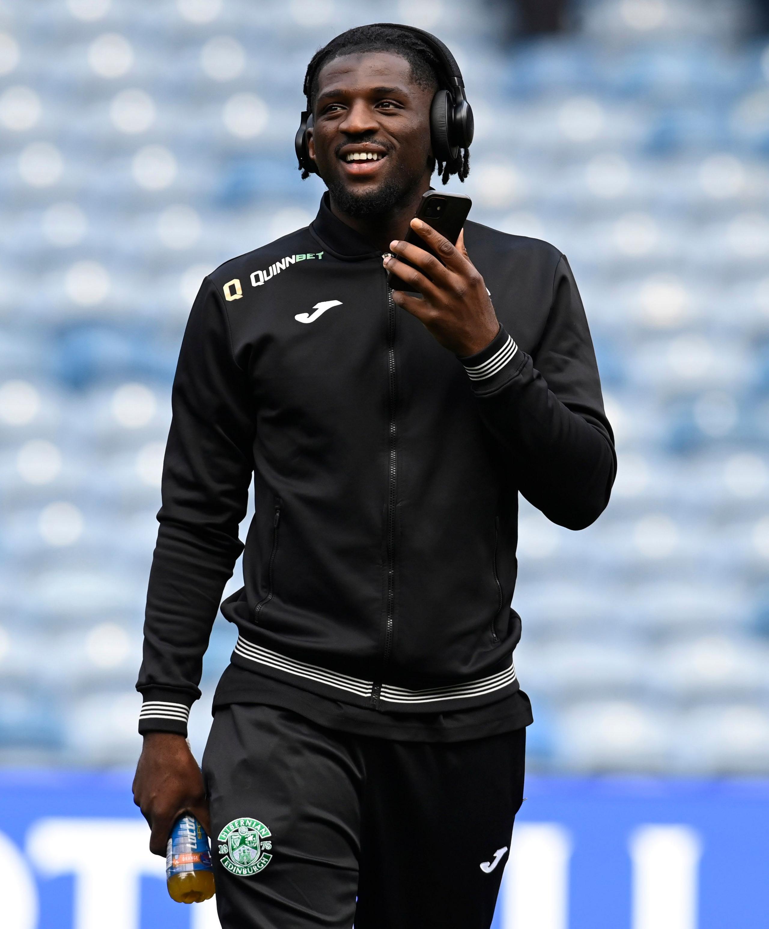 Bushiri gets call-up for World Cup qualifiers - BBC Sport