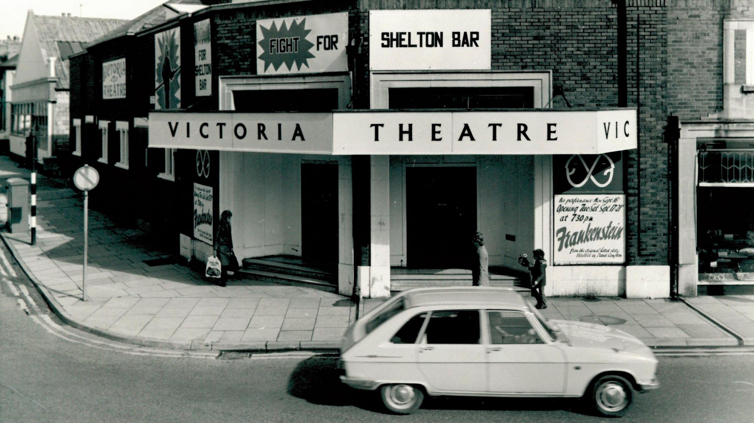 'I had best time of my life building New Vic theatre' - BBC News
