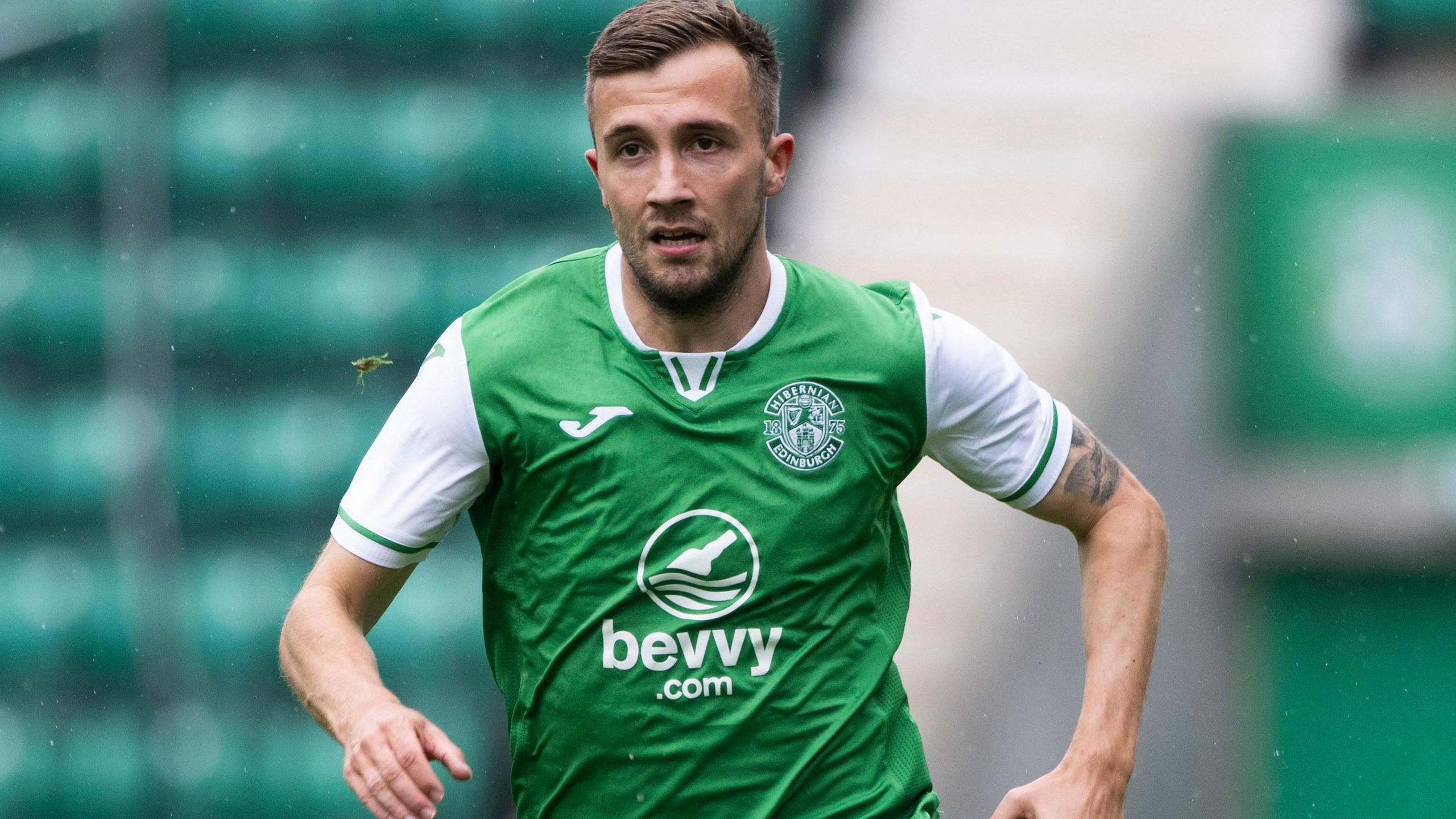 'Too early' to decide Dylan Vente's Hibs future - David Gray - BBC Sport