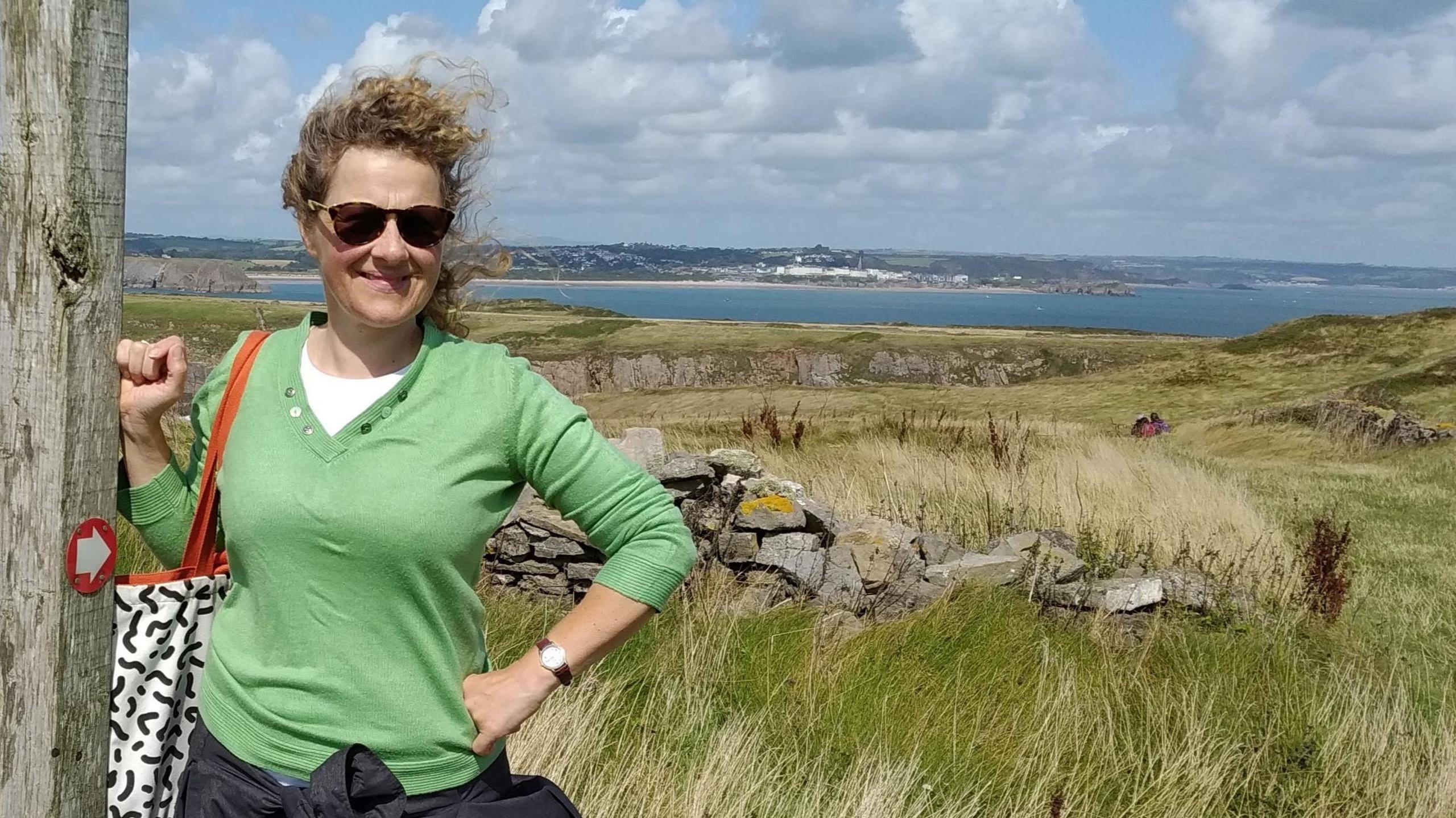 'Two pairs of Fabletics leggings ended up costing me £5,000' - BBC News
