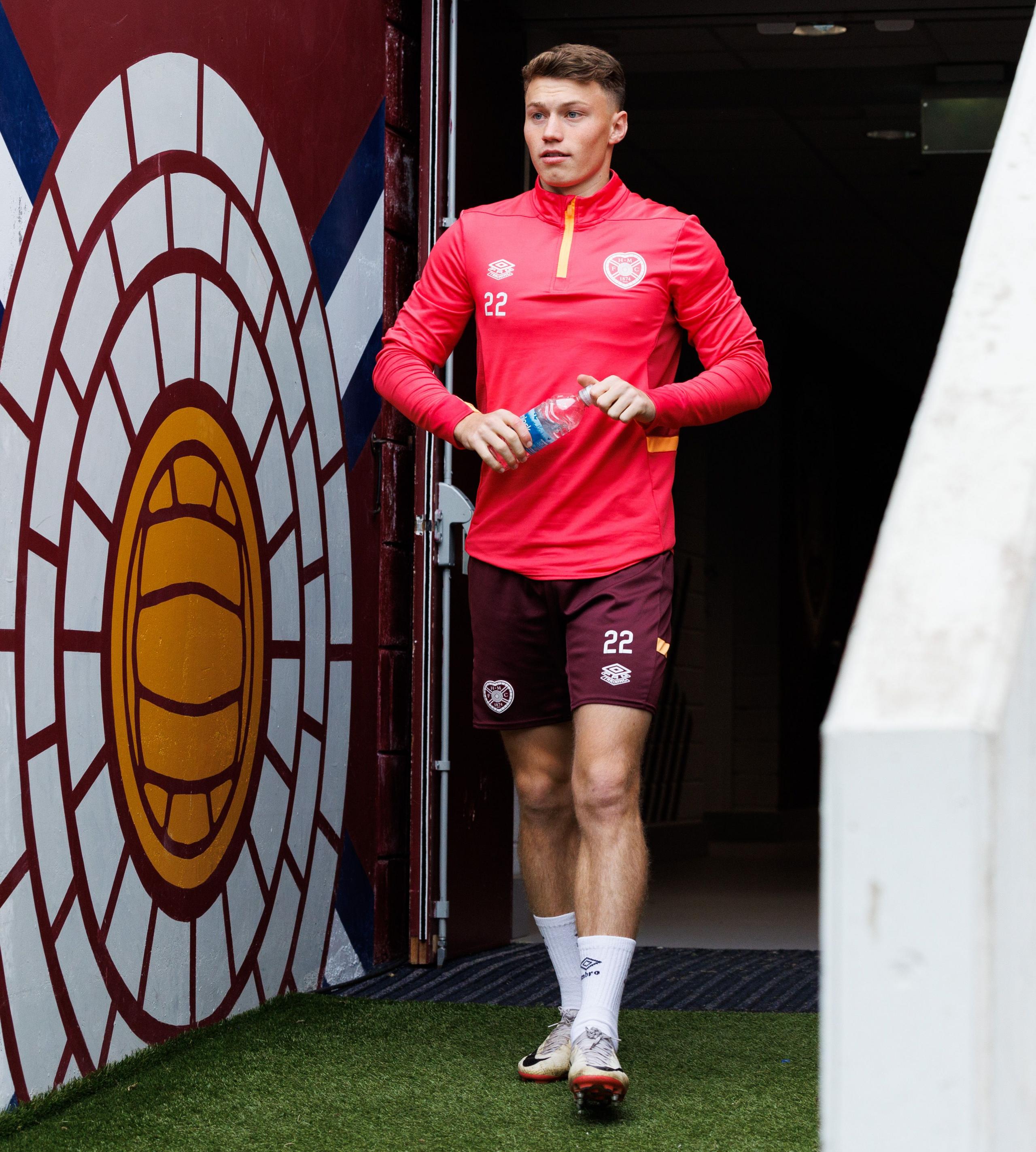 Denholm caps 'a big few months' with new deal - BBC Sport