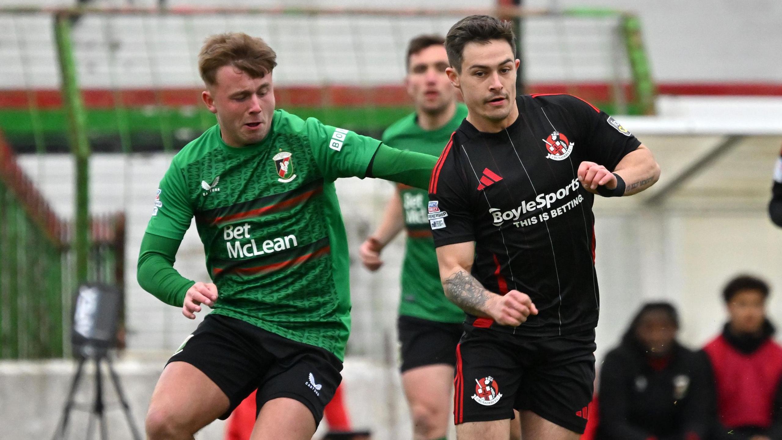 Irish Premiership: Jordan Stewart agrees to second spell at Glentoran ...