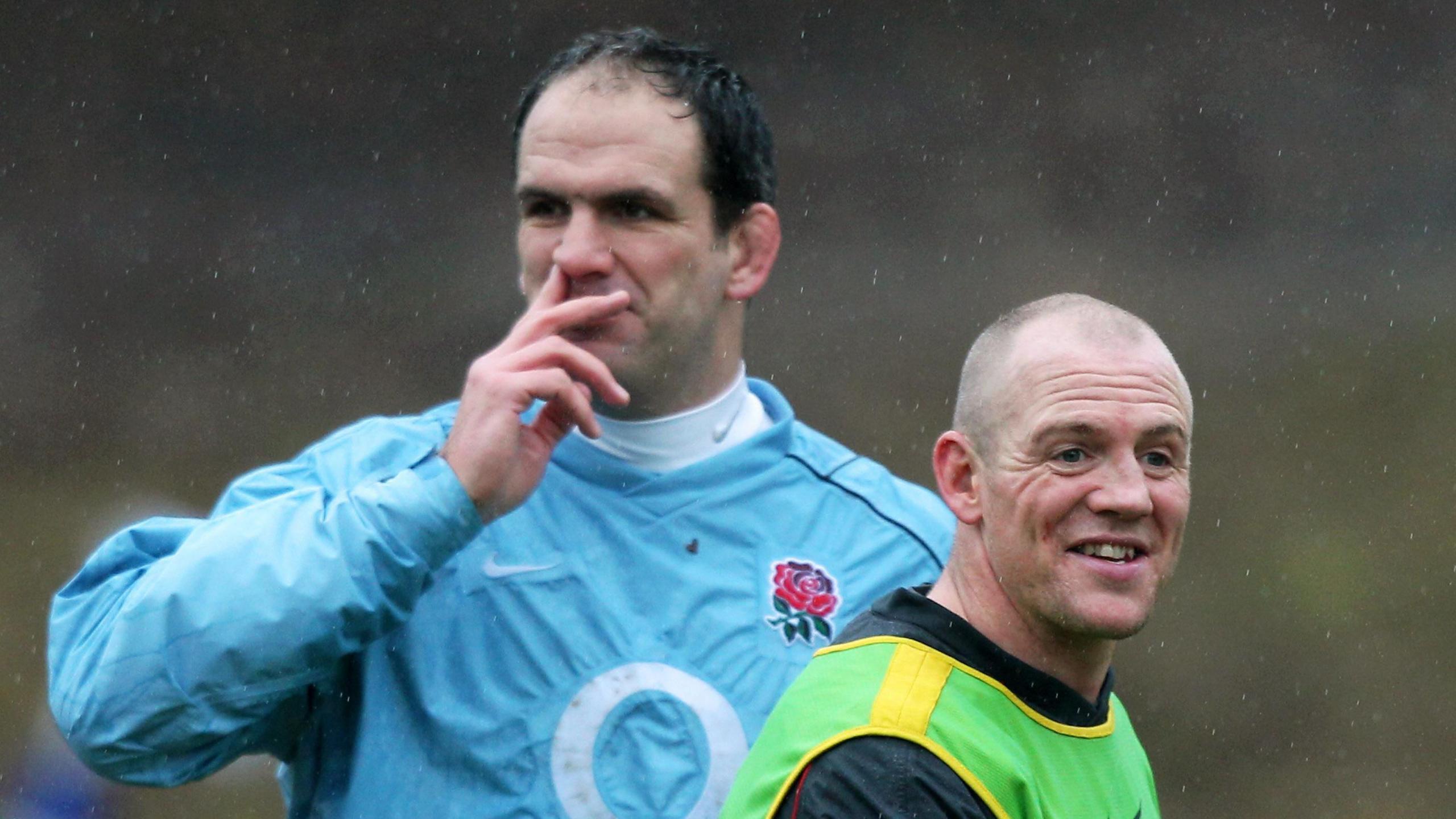 'Absolute legends' Mike Tindall and Martin Johnson to race - BBC News