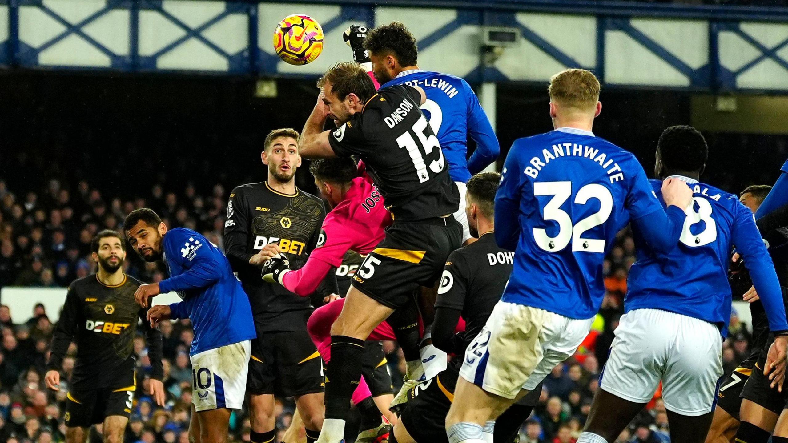 Everton 4-0 Wolves: Fan views - BBC Sport