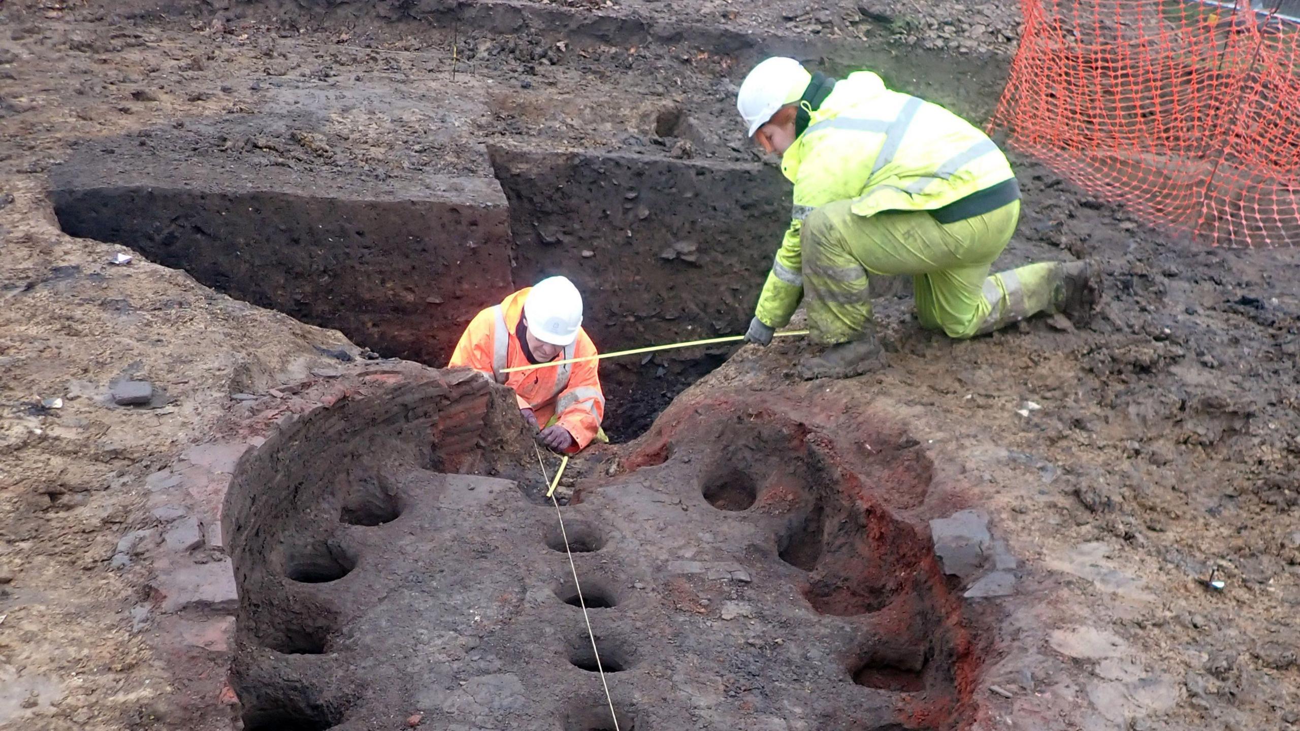 Kiln found at Sutton 'more significant' than first thought - BBC News