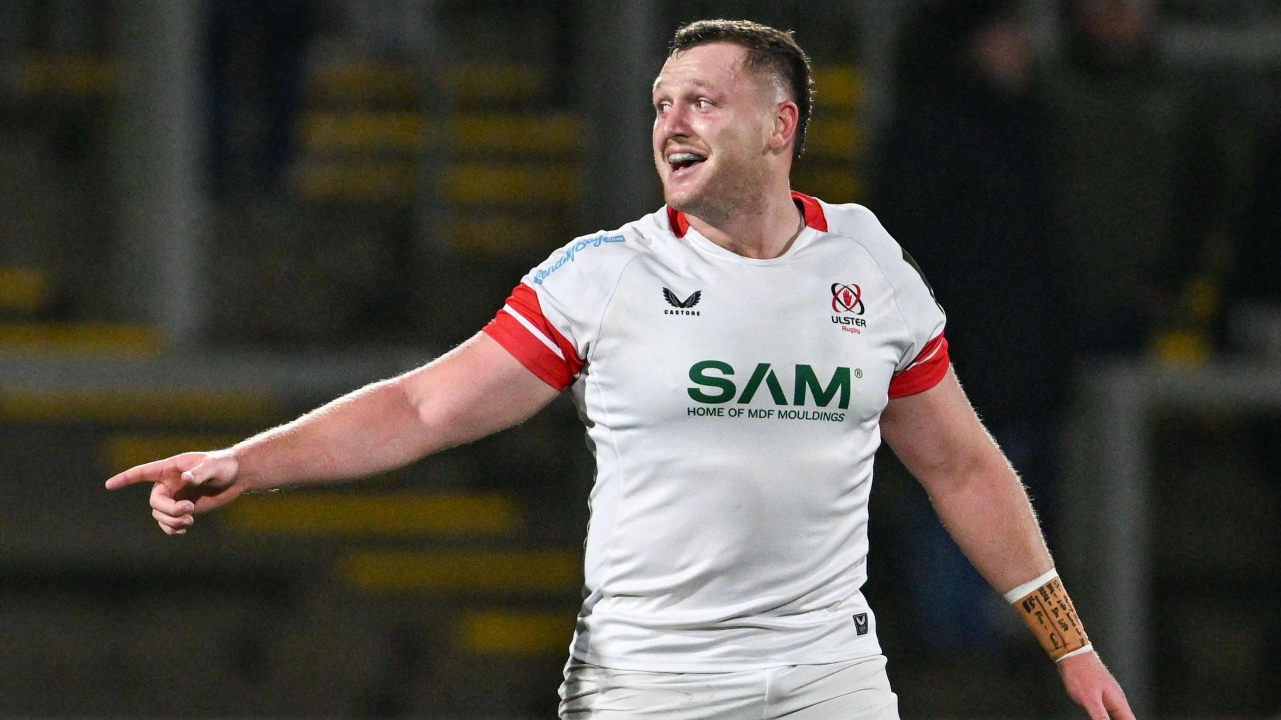 Ulster Rugby: 'Top quality' Angus Bell settling in at province says ...