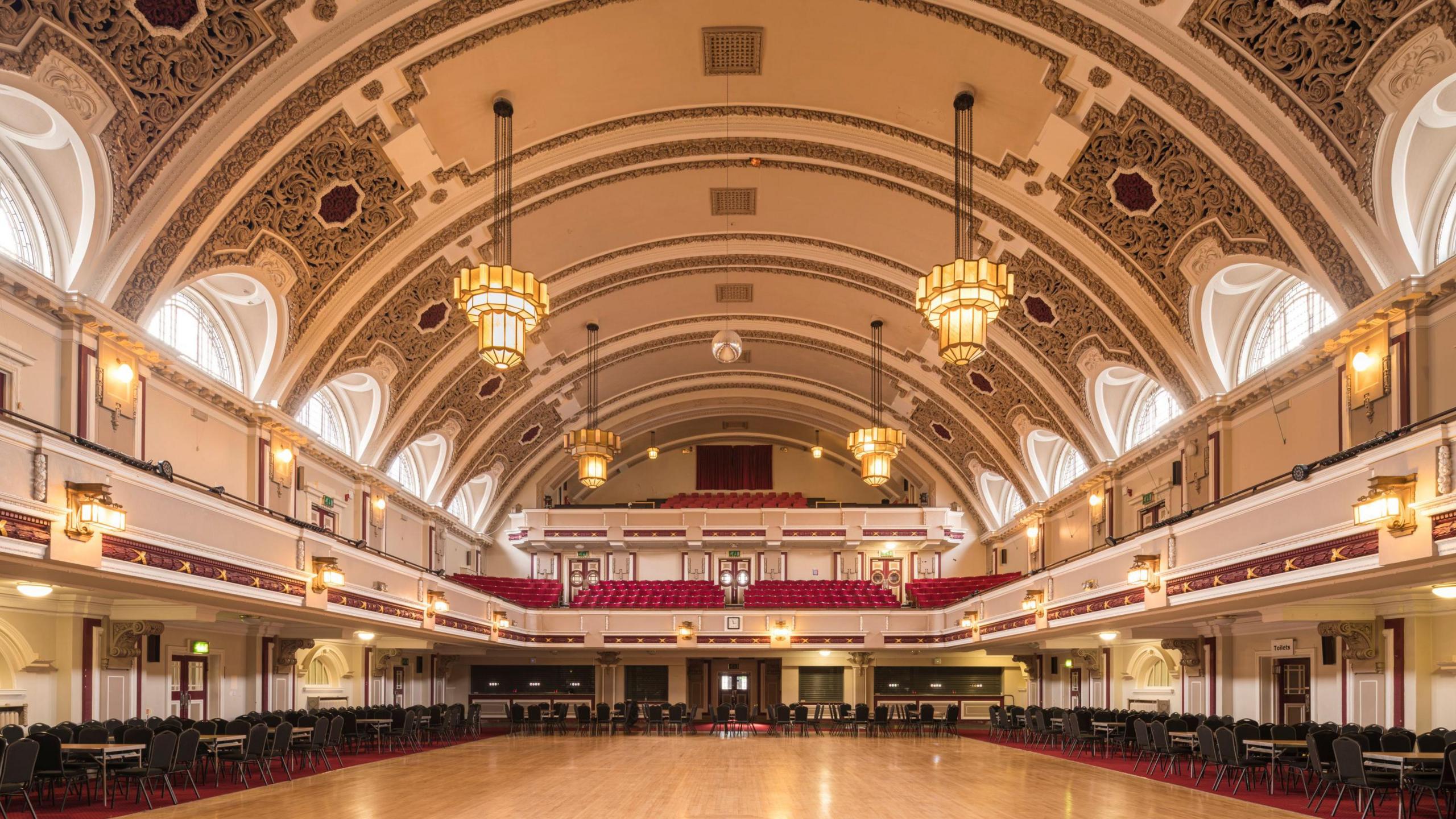 Stoke town hall listing upgraded to second-highest category - BBC News