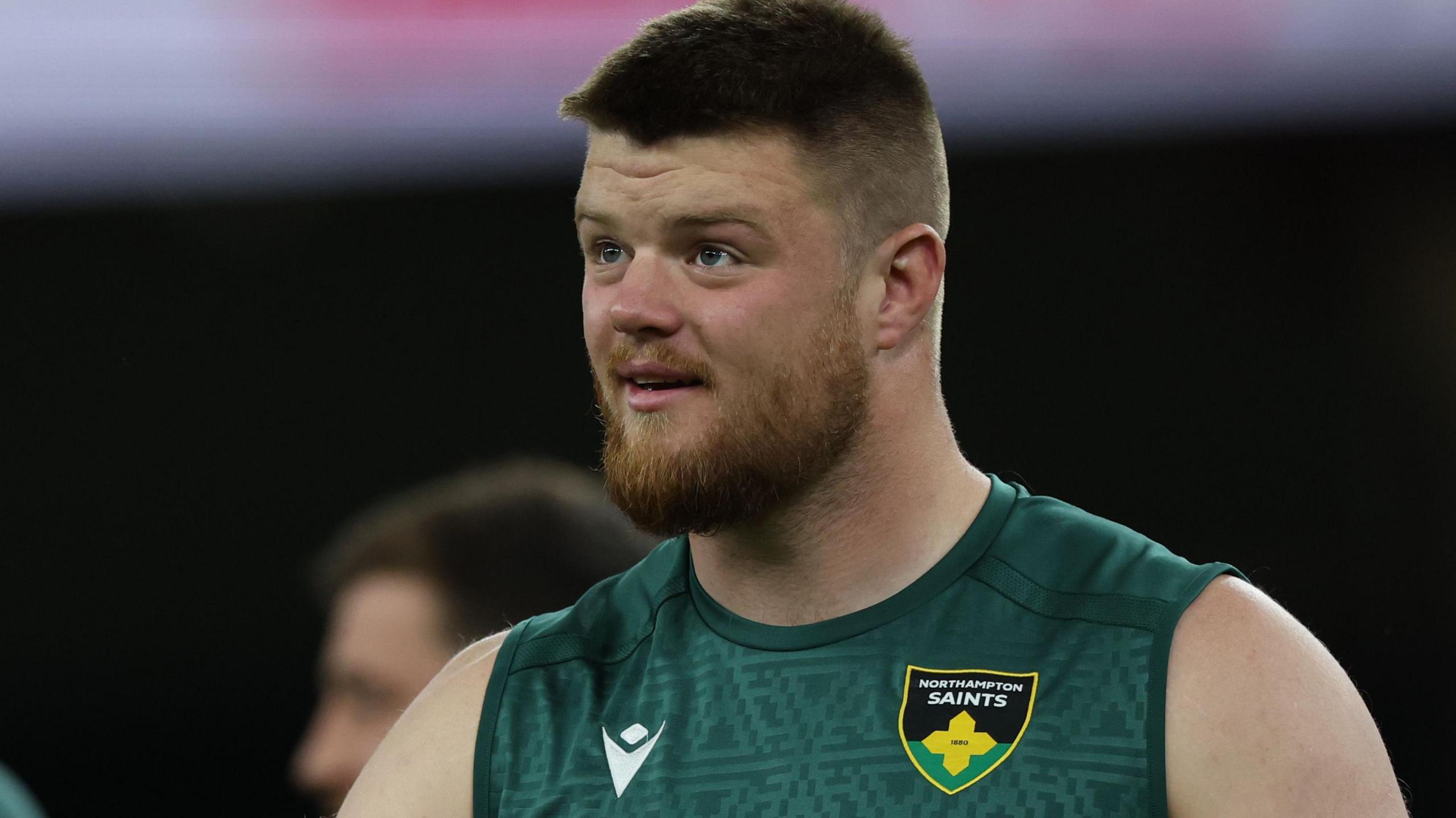 Luke Green: Northampton Saints prop signs new deal - BBC Sport