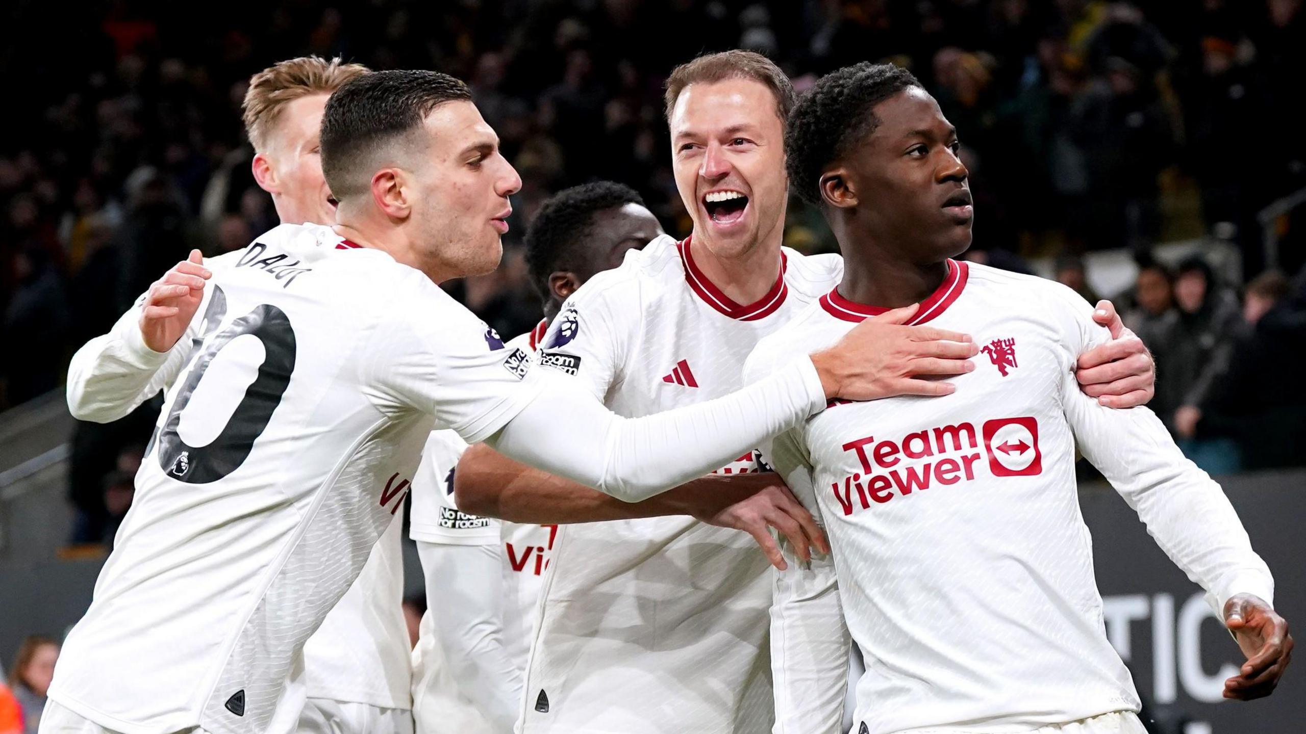 Man Utd: 'Kobbie Mainoo looks like the main midfielder now' - Mark ...