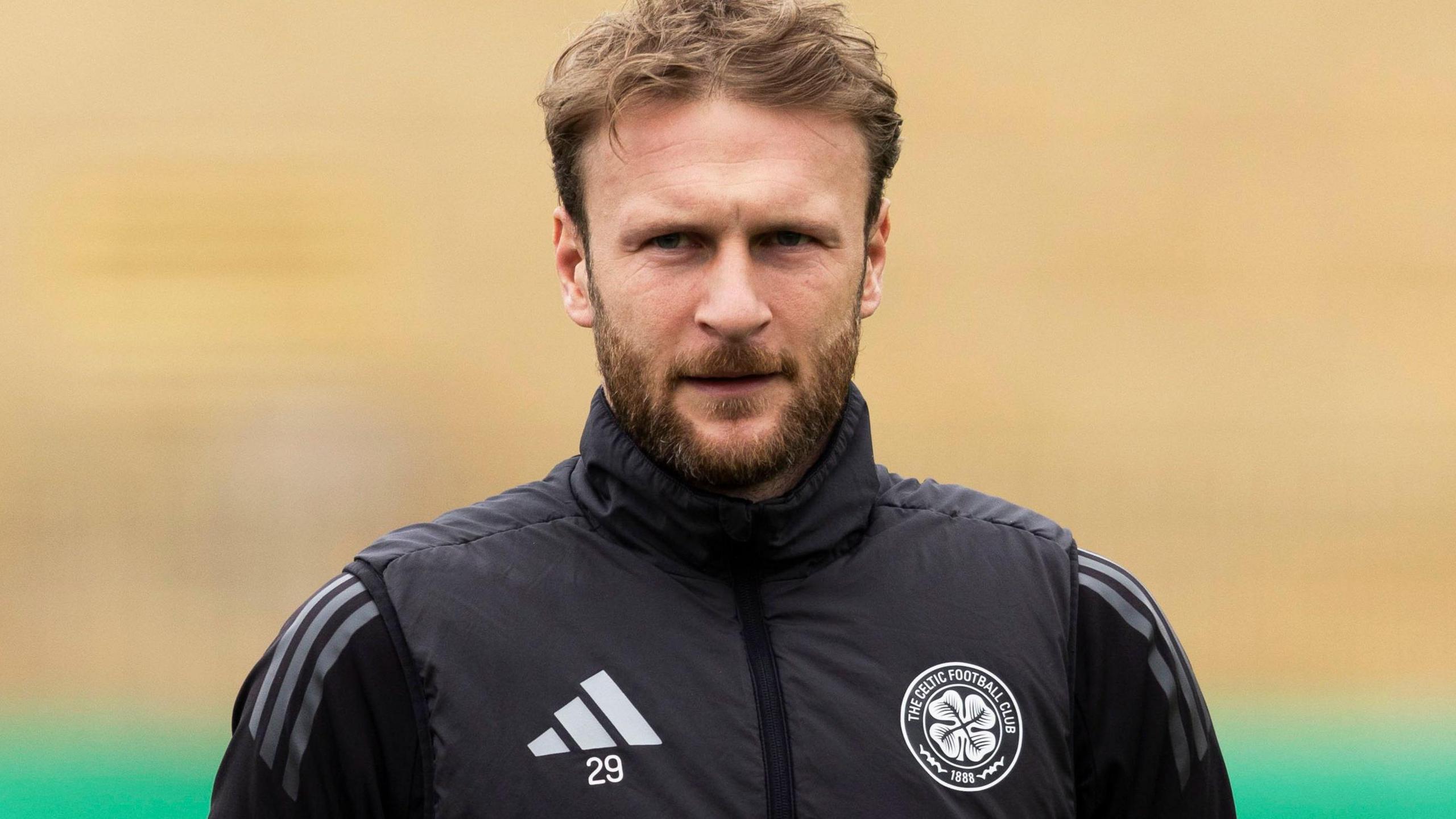 Scott Bain: Former Celtic and Scotland goalkeeper joins Falkirk - BBC Sport