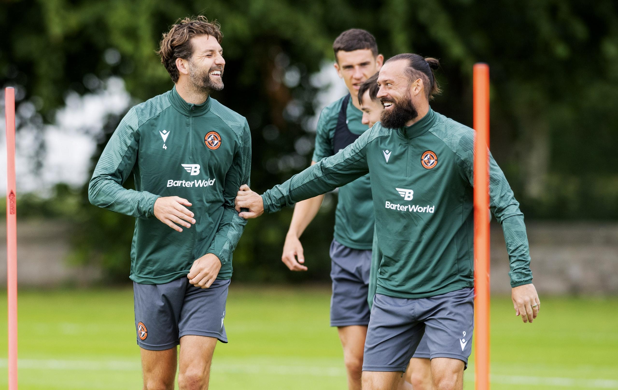 AZ tie 'not insurmoutable for United' - BBC Sport