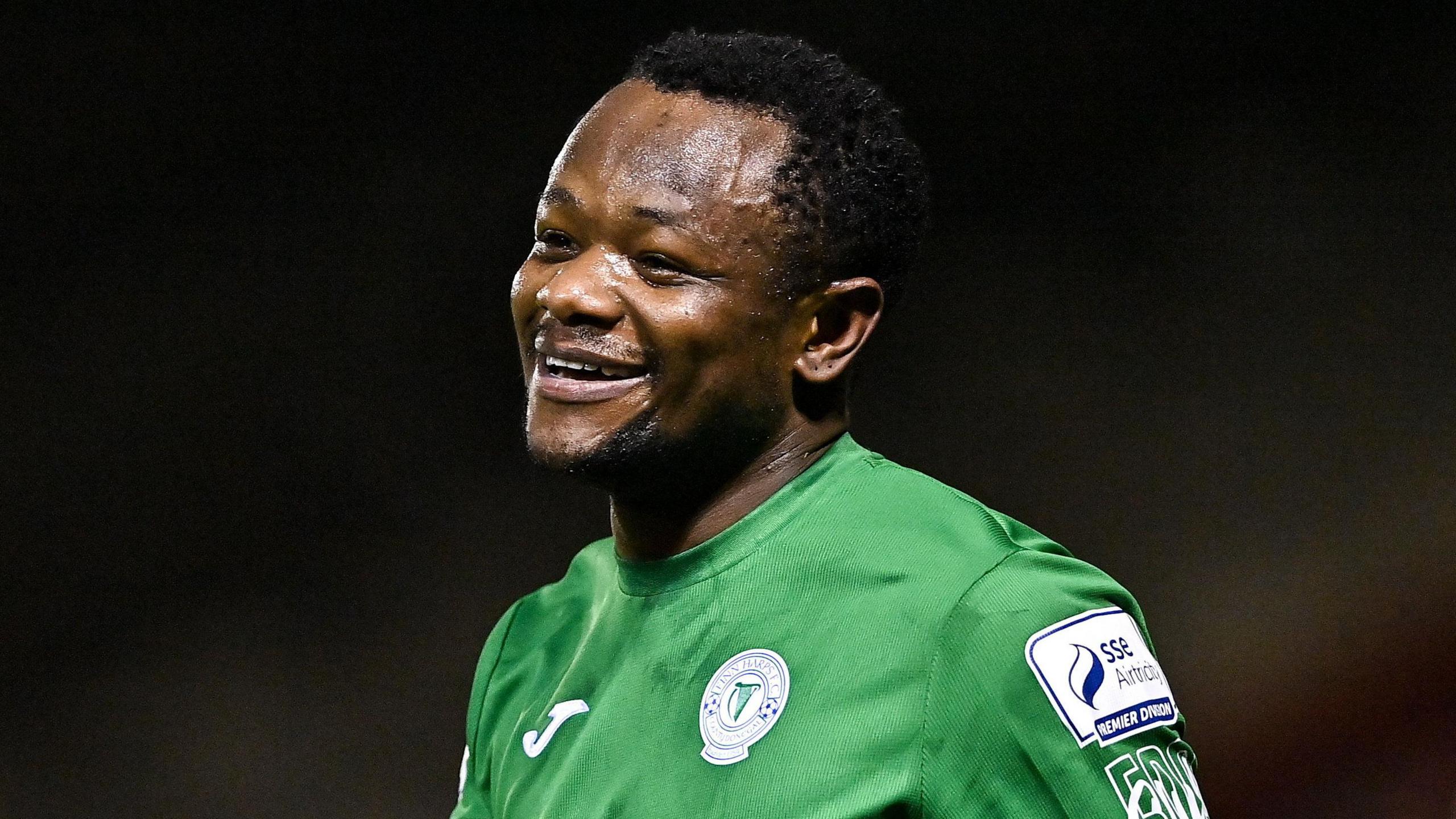 Irish Premiership: Cliftonville sign McWoods as Ballymena and Glenavon ...